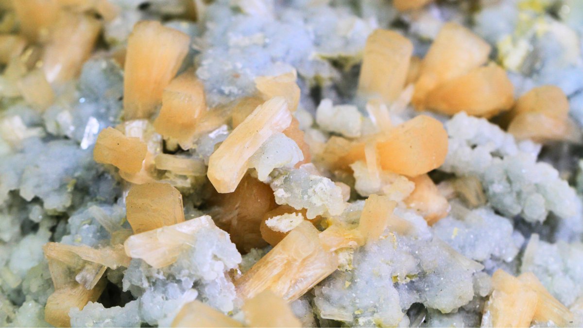 The Geological Marvels of Zeolites – Crystal River Gems